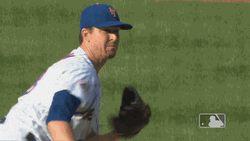 Ny Mets Jacob Degrom Missed Catch GIF | GIFDB.com