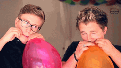 Orange Balloon Deflating GIF | GIFDB.com