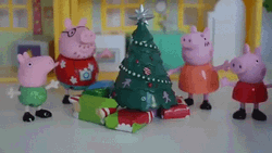 Peppa Pig Toy Family Christmas Tree GIF | GIFDB.com