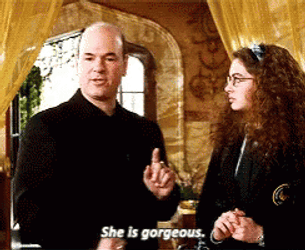 Princess Diaries Mia Thermopolis And Paolo GIF | GIFDB.com