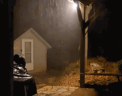 Rainy Night Lamp Post GIF | GIFDB.com
