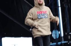 Rapper Mac Miller Nodding GIF | GIFDB.com