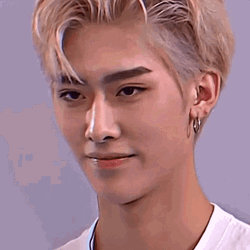 Ricky Eye Wink GIF | GIFDB.com