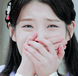 Crying GIFs | GIFDB.com