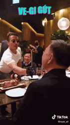Salt Bae Thumbs Up GIF | GIFDB.com