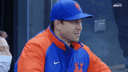 Serious Jacob Degrom Clapping Hands GIF | GIFDB.com