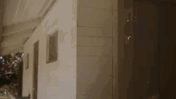 Slenderman Waves His Hand GIF | GIFDB.com