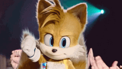 Sonic 2 Tails Cheering Moment GIF | GIFDB.com