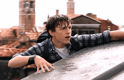 Spider-man Tom Holland Far From Home Gif