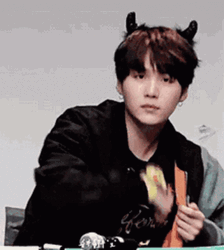 Suga Showing Heart Symbol To Everyone GIF | GIFDB.com