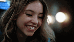 Sydney Sweeney Actress Laughing GIF | GIFDB.com