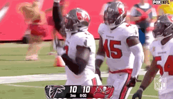 Tampa Bay Buccaneers Celebrating GIF | GIFDB.com