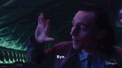 Tom Hiddleston Saying Bye GIF | GIFDB.com
