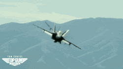 Top Gun Maverick Jet Stall In The Skies GIF | GIFDB.com