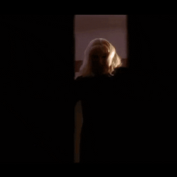 Trap Movie Man Escape GIF | GIFDB.com