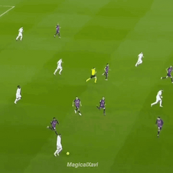 Valverde Loses The Ball GIF | GIFDB.com