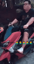 Vibrating Body Shake Motorbike Start Engine GIF | GIFDB.com