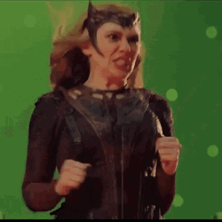 Wanda Maximoff Actress Screaming GIF | GIFDB.com