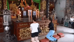 Worshipping Temple In China GIF | GIFDB.com